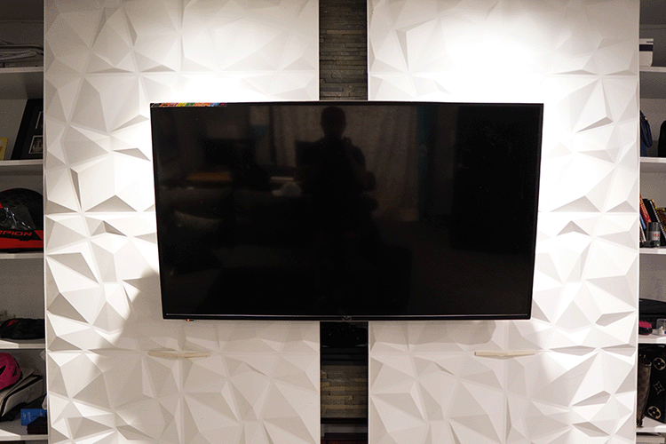 Enhance Your TV Watching Experience: ECHOGEAR Swivel Full Motion TV ...